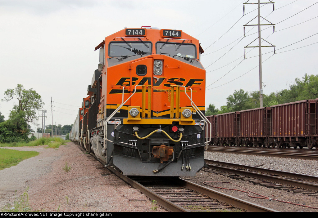 BNSF 7144 Brand new C4 Gevo!